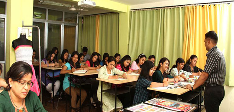 Willingdon College, Sangli , Maharashtra - Careerindia