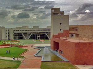 Delhi Technological University MBA Admission 2013 - Careerindia