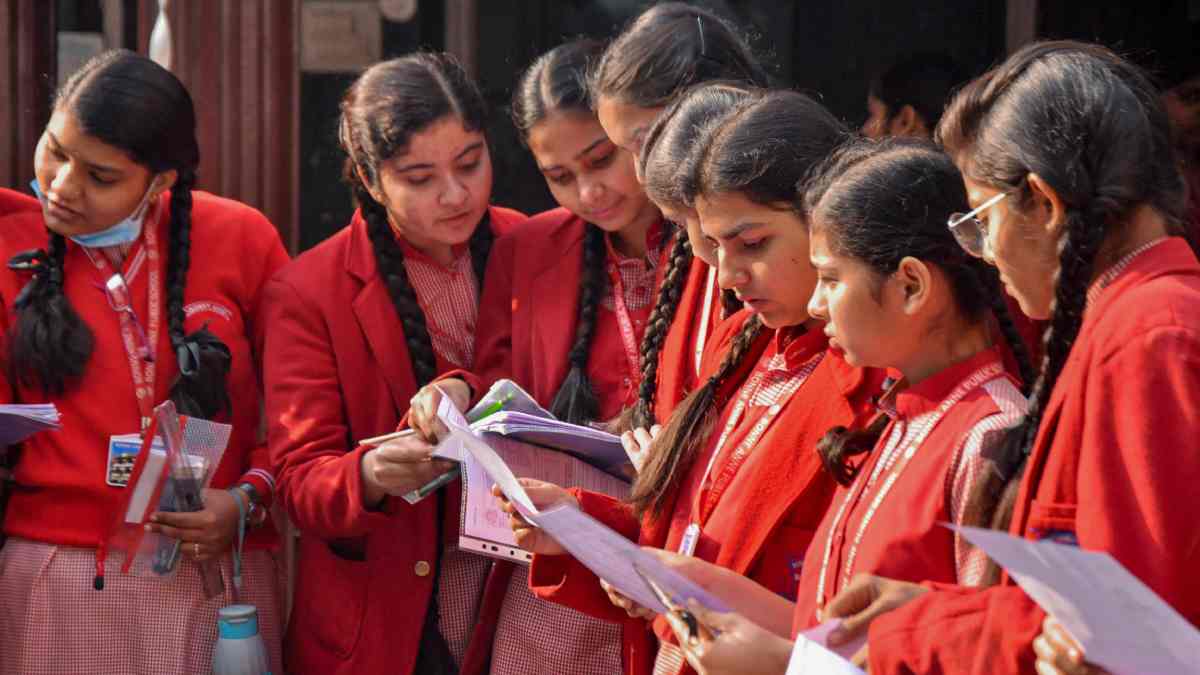 CBSE Class 10 and 12 Exams will begin on THIS Date in 2024: - Careerindia