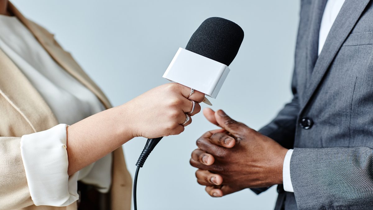 How to become a News Anchor? - Careerindia