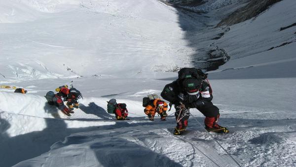 List of Top Mount Everest Climbers - Careerindia