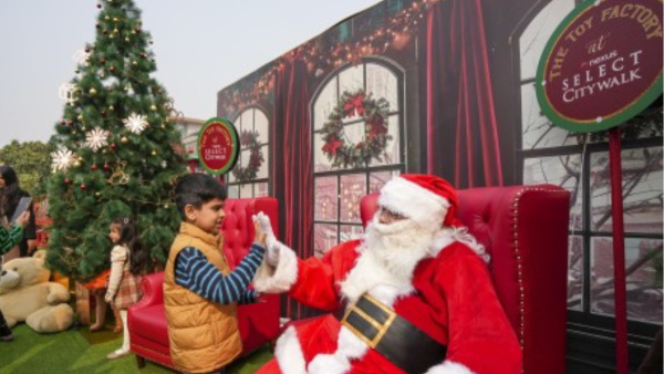 How Fast Does Santa Travel? Science Behind Rudolph's Red Nose - Careerindia