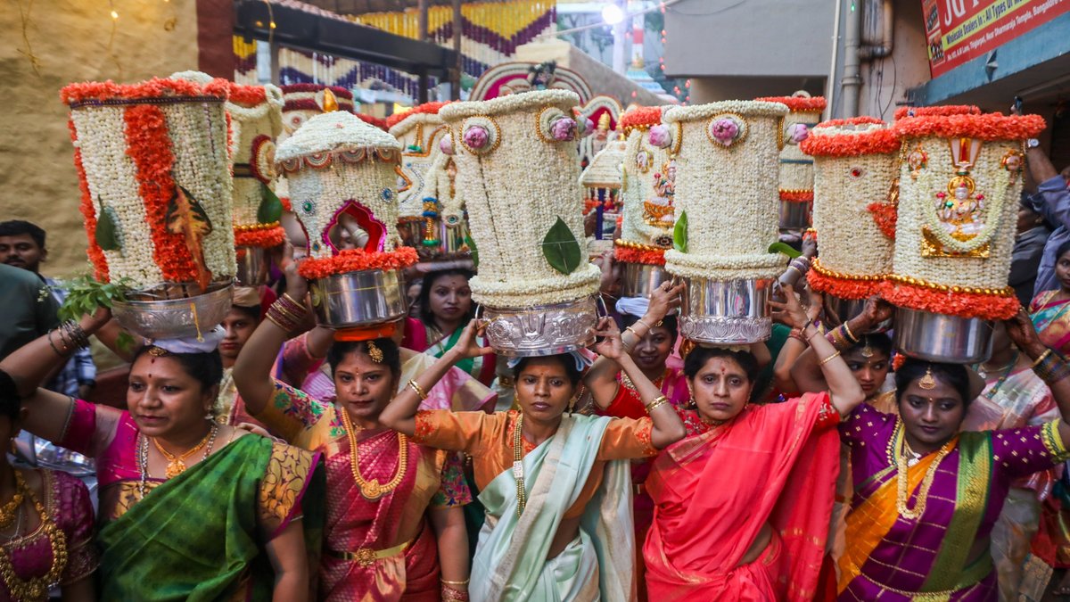 Bengaluru Karaga Festival 2025 – History, Rituals & Significance ...