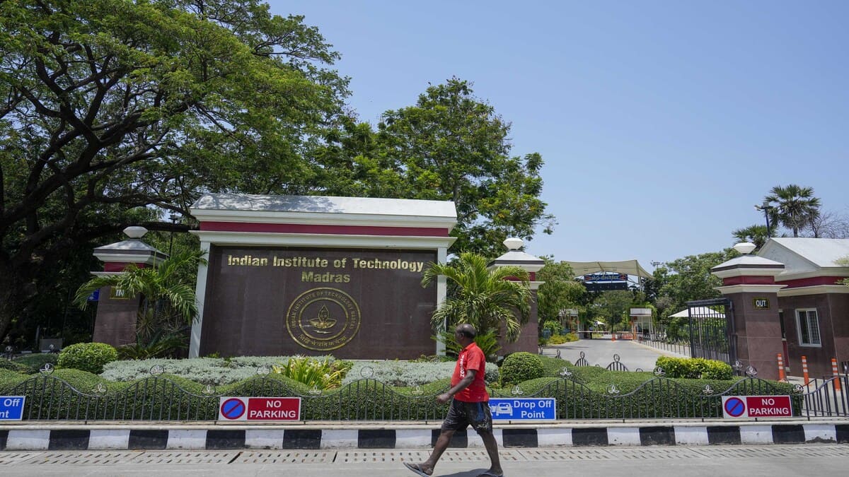 QS World University Rankings 2026: IIT Delhi, IIT Bombay Lead India; DU ...