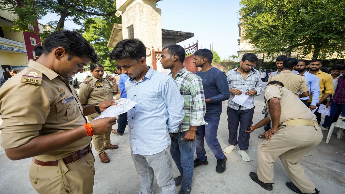 UPSC CSE Mains Exam 2025: Reporting Time, Documents & Exam Day ...